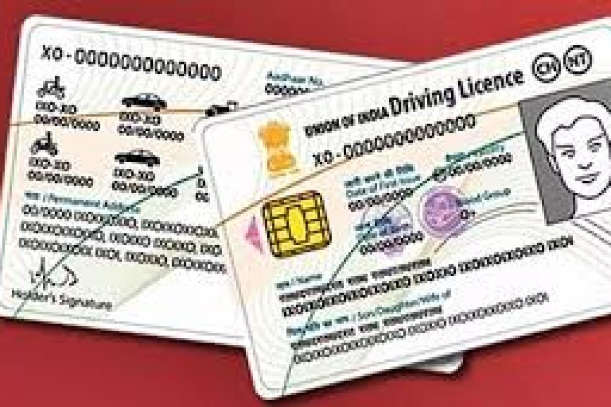டிஜிட்டல் கார்டு தட்டுப்பாடு: நெல்லை ஆர்.டி.ஓ அலுவலகத்தில் ஓட்டுநர் ...