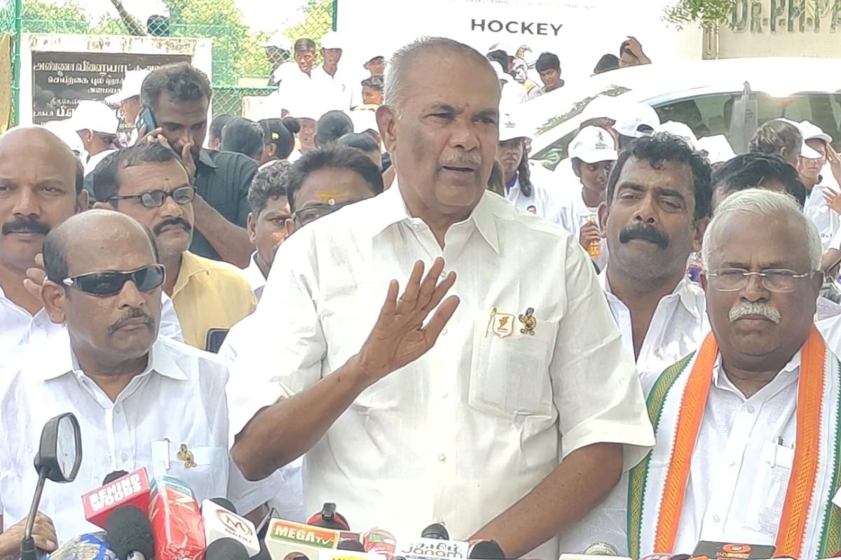 நதிநீர் இணைப்பின் அடிப்படையே தெரியாமல் பேசுகிறார்கள் - நெல்லையில் ...